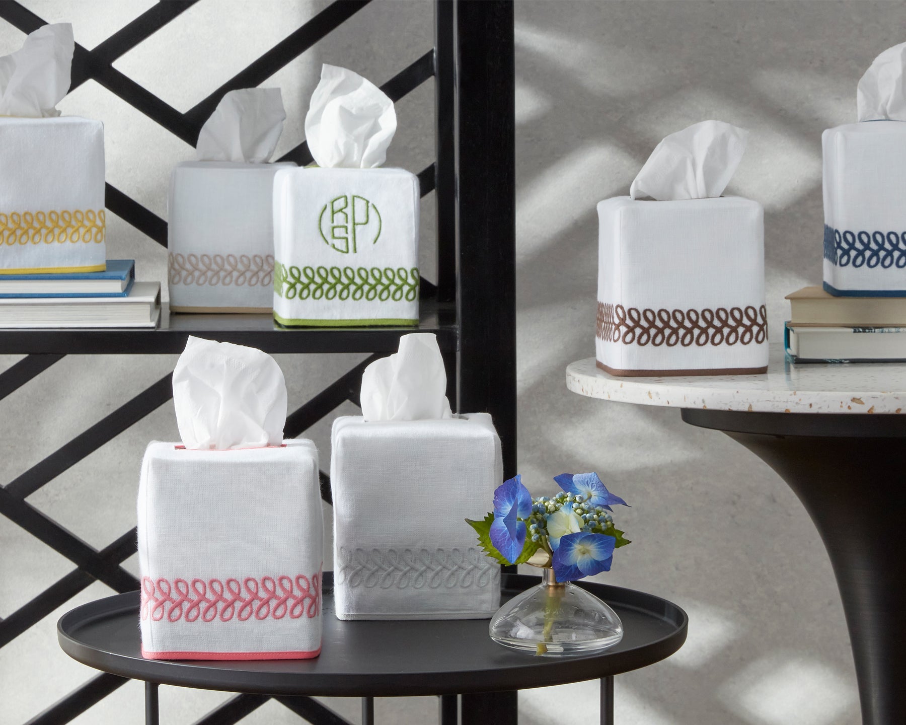Astor Braid | Embroidered Linen Tissue Box Cover – Linen Society